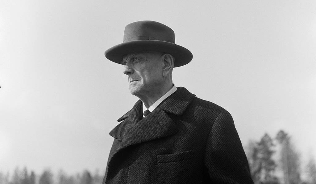 Jean Sibelius går in i sitt tionde decennium | nytid.fi